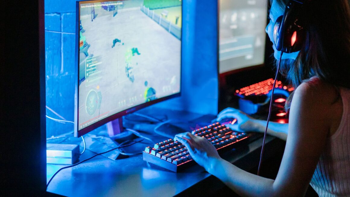 How to Get Into Mobile Gaming – A Beginner's Guide to Playing on the Go ...